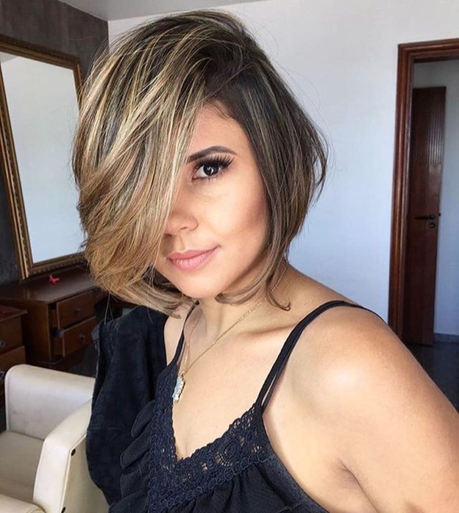 CORTE DE CABELO CHANEL 2020 → Chanel de bico, Fotos, Tendências